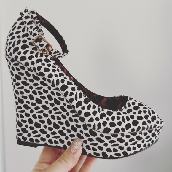 Betsey Johnson | Shoes | Betsey Johnson Minzie Black Dotted Wedges Sz ...